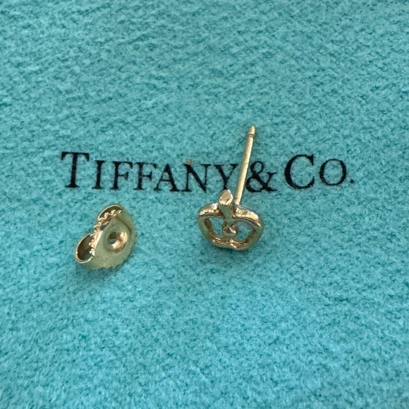 Tiffany & Co. | Jewelry | Tiffany Co 8k Gold Apple Stud Earring With ...